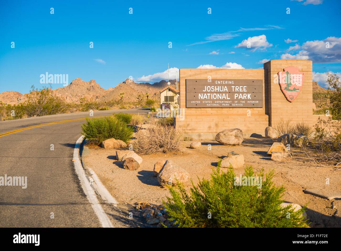 Joshua Tree National Park Entrance Sign and Ranger Station. California ...