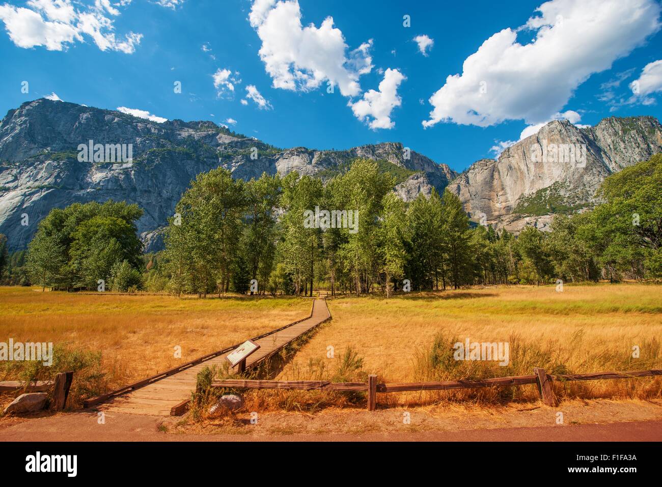 Yosemite Valley Trail and Summer Scenery. Yosemite National Park in ...