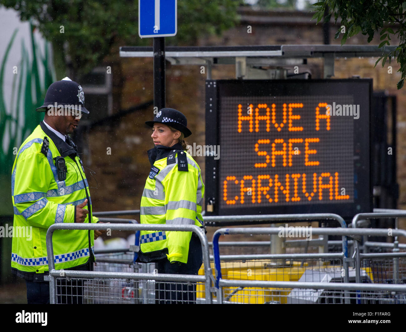 Of notting hill police station hi-res stock photography and images - Alamy