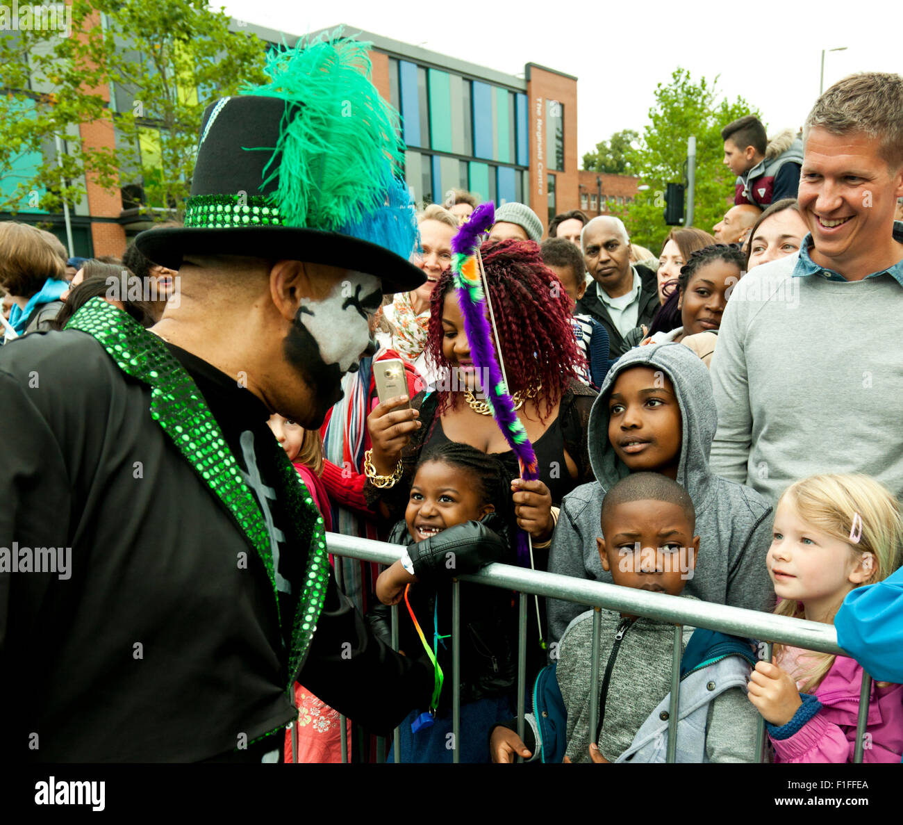 Leeds children hi-res stock photography and images - Alamy