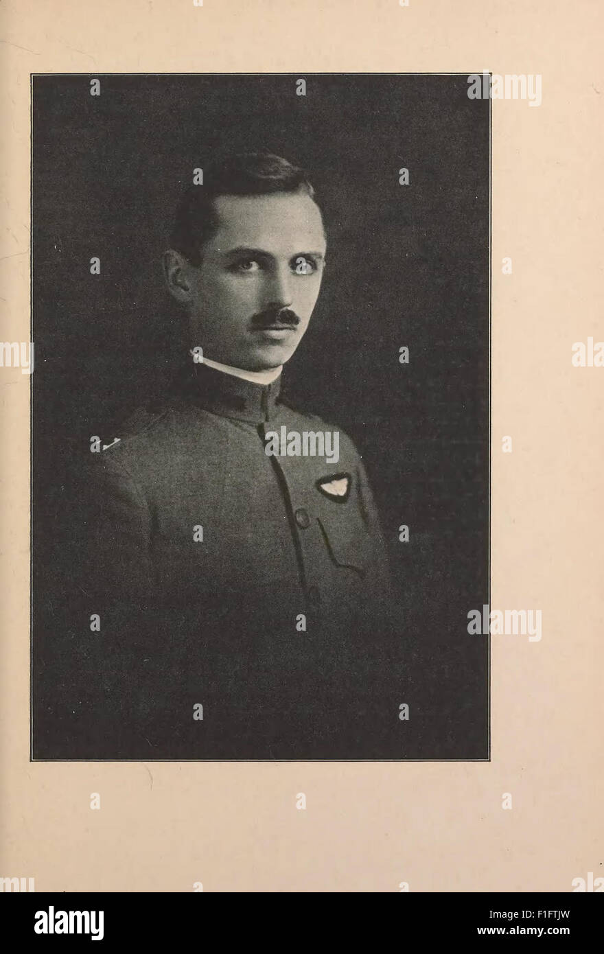 New England aviators 1914-1918; their portraits and their records (1919 ...
