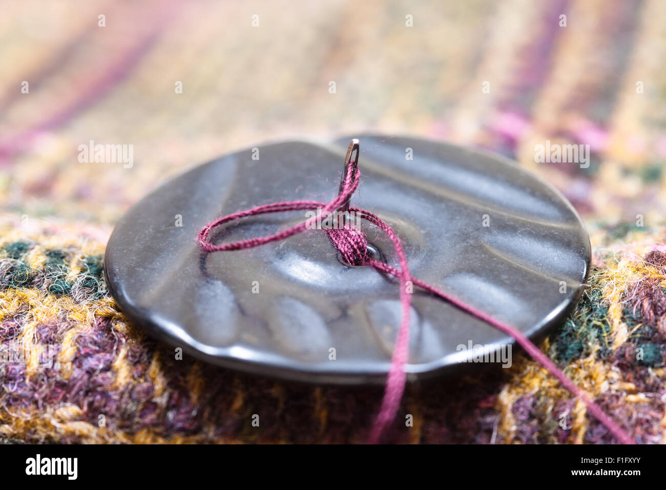 Attaching material hi-res stock photography and images - Alamy
