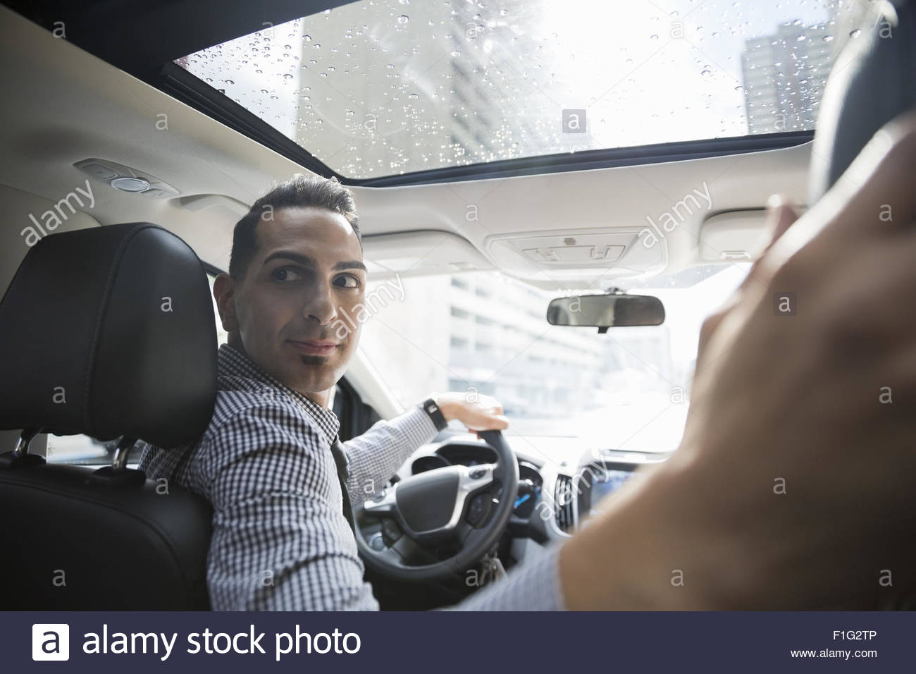 Turning looking back over shoulder hi-res stock photography and images ...