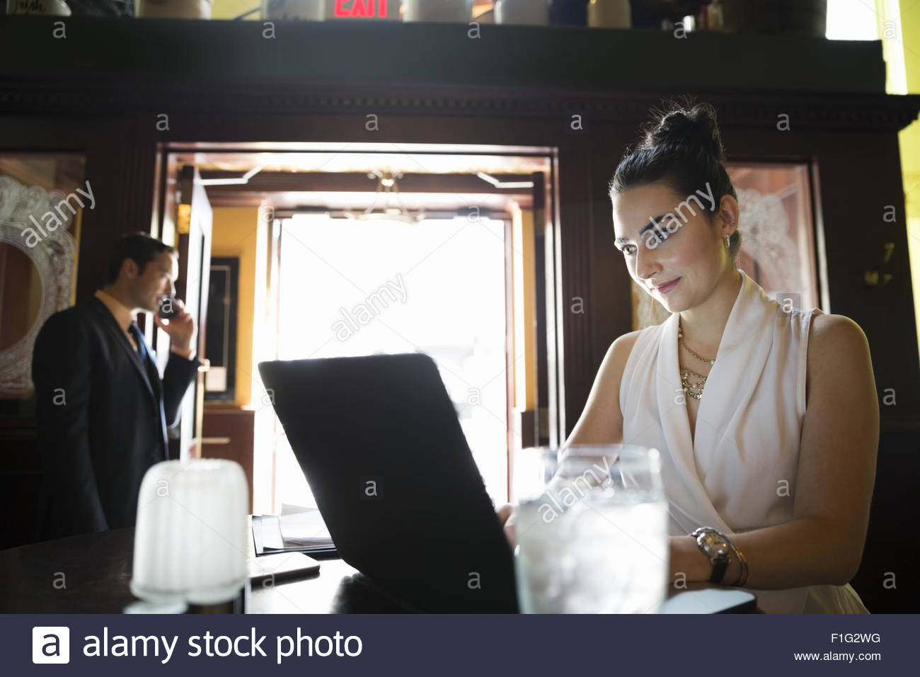Pub Working High Resolution Stock Photography and Images - Alamy