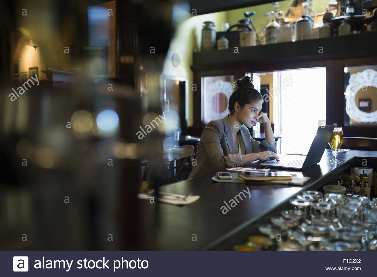 Pub Working High Resolution Stock Photography and Images - Alamy