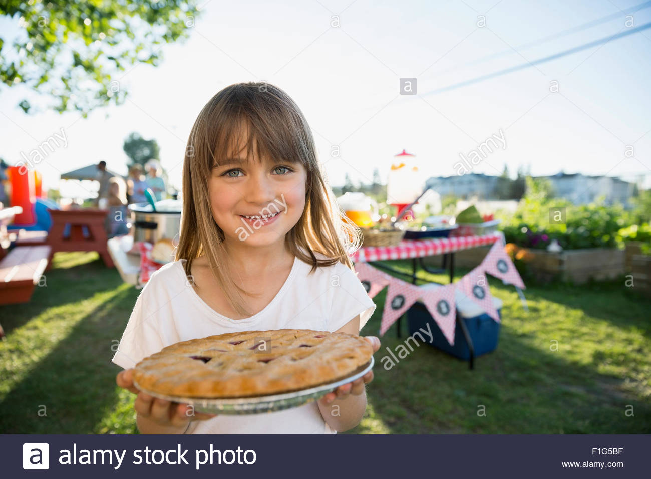 Indian girl portrait park hi-res stock photography and images - Alamy