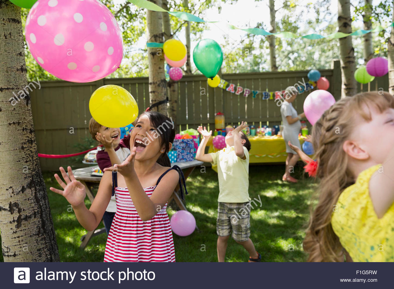 Backyard kids High Resolution Stock Photography and Images - Alamy