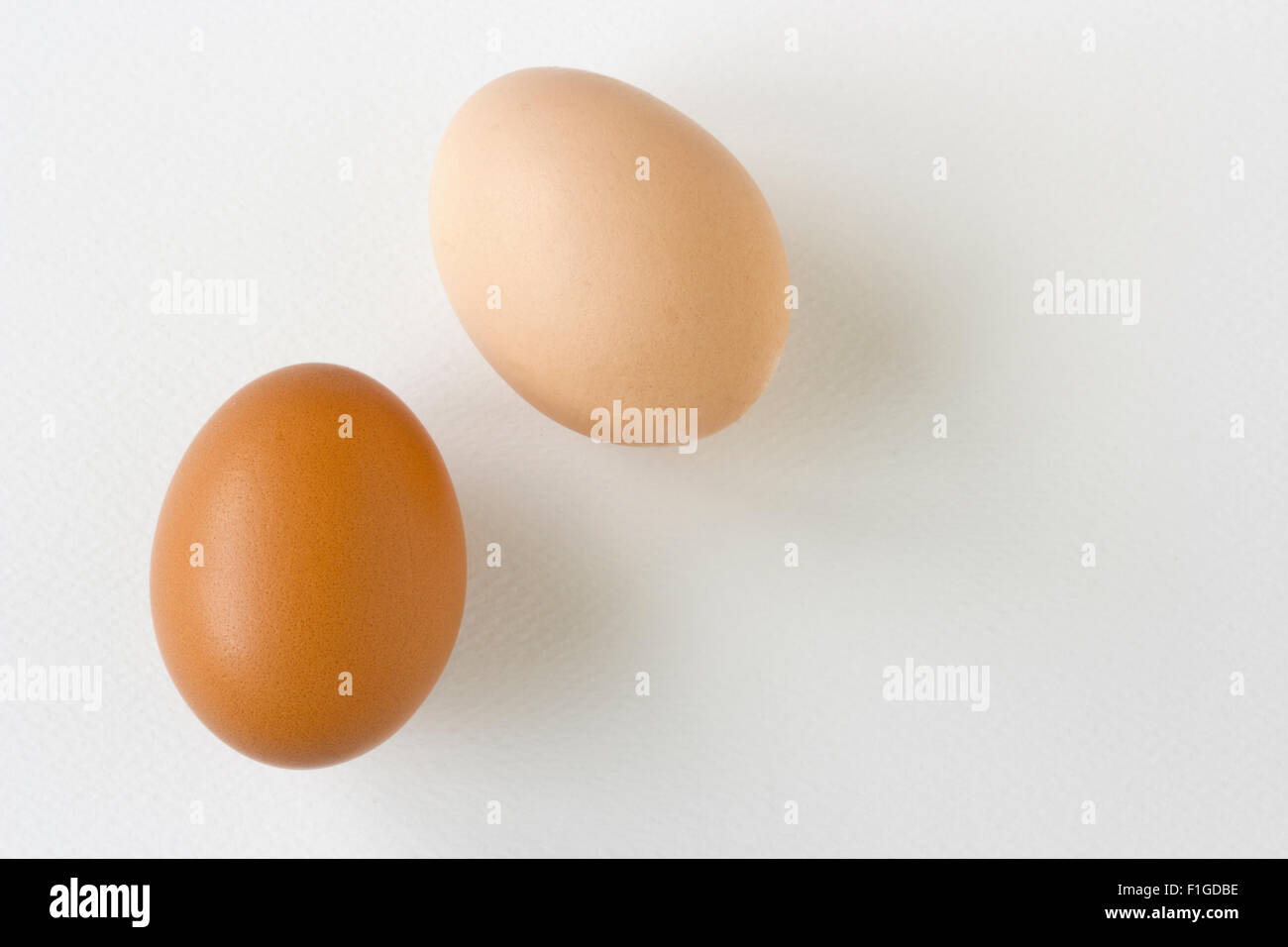 Eggs texture hi-res stock photography and images - Alamy