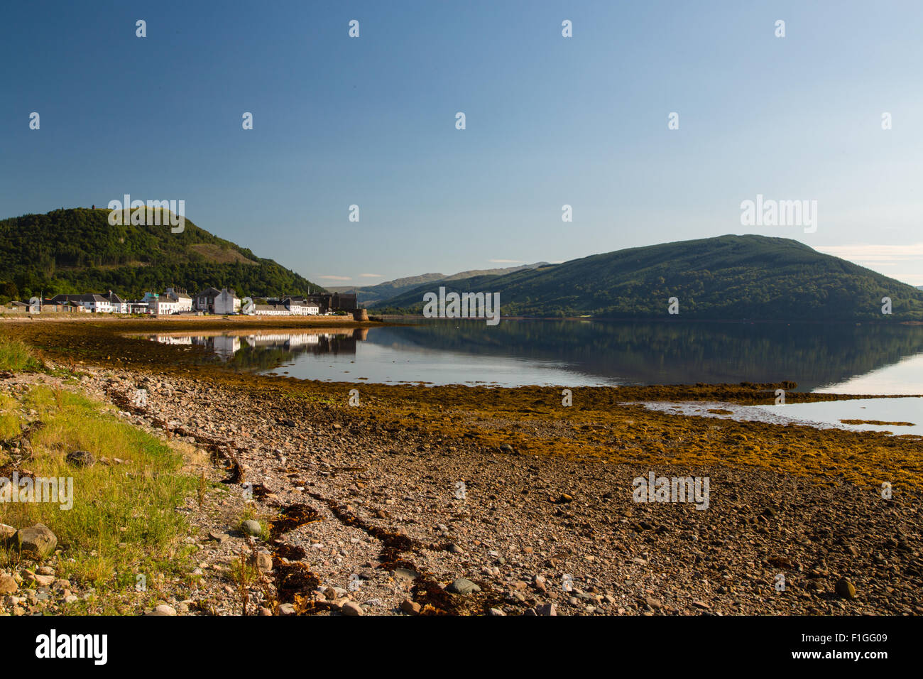Inveraray, Argyll & Bute, Scotland on the edge of Loch Fyne Stock Photo ...