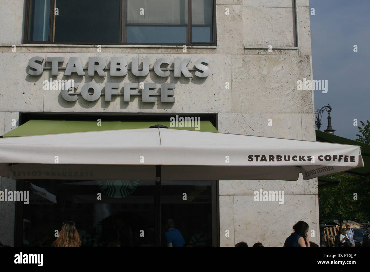 Berlin starbucks hi-res stock photography and images - Alamy