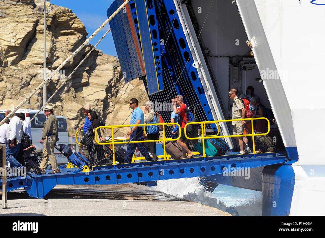 Ormos athinios hi-res stock photography and images - Alamy