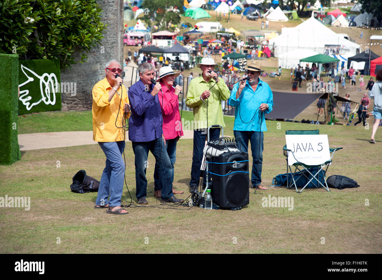 Five singers hi-res stock photography and images - Alamy