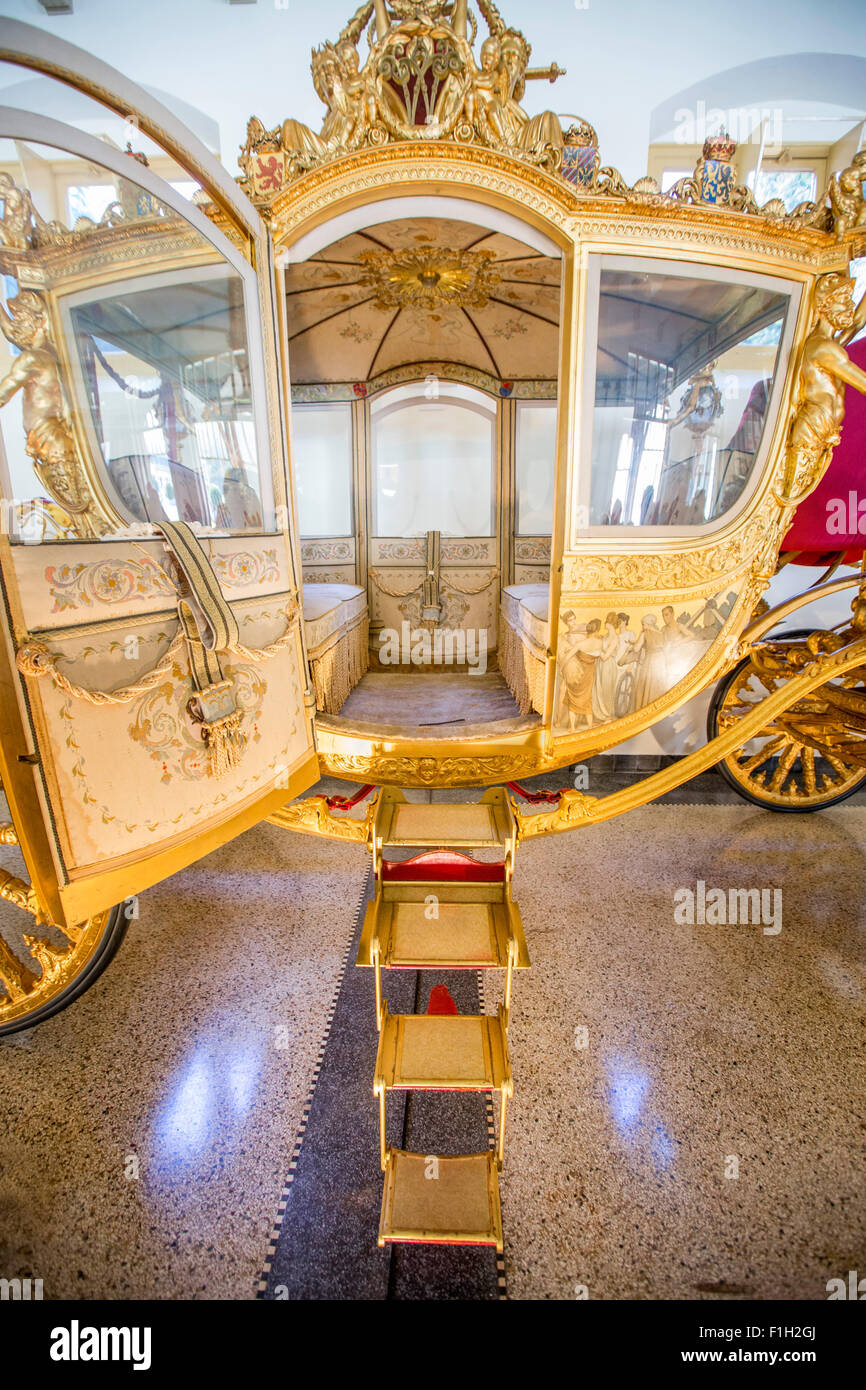 De gouden koets hi-res stock photography and images - Alamy