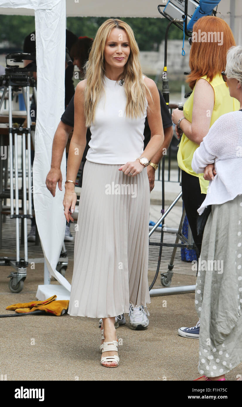 Amanda Holden and Phillip Schofield filming on the Southbank Featuring ...