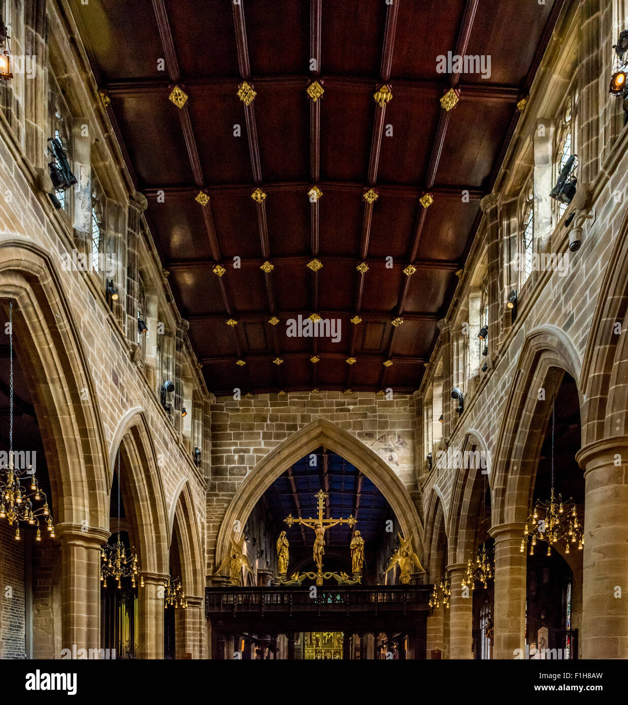 Wakefield cathedral windows hi-res stock photography and images - Alamy