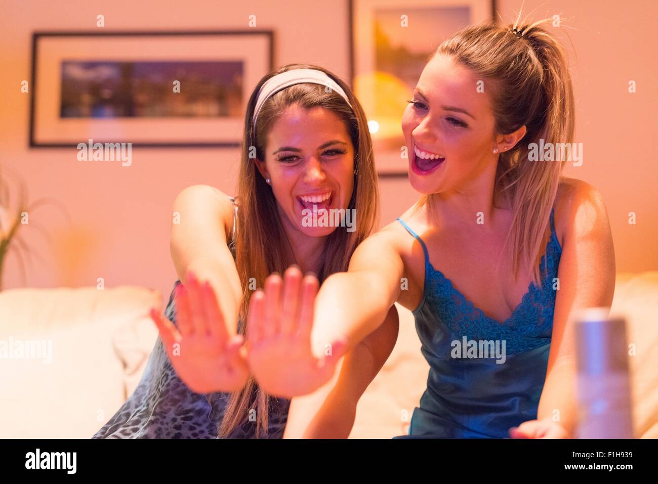 Girls night in hi-res stock photography and images - Alamy