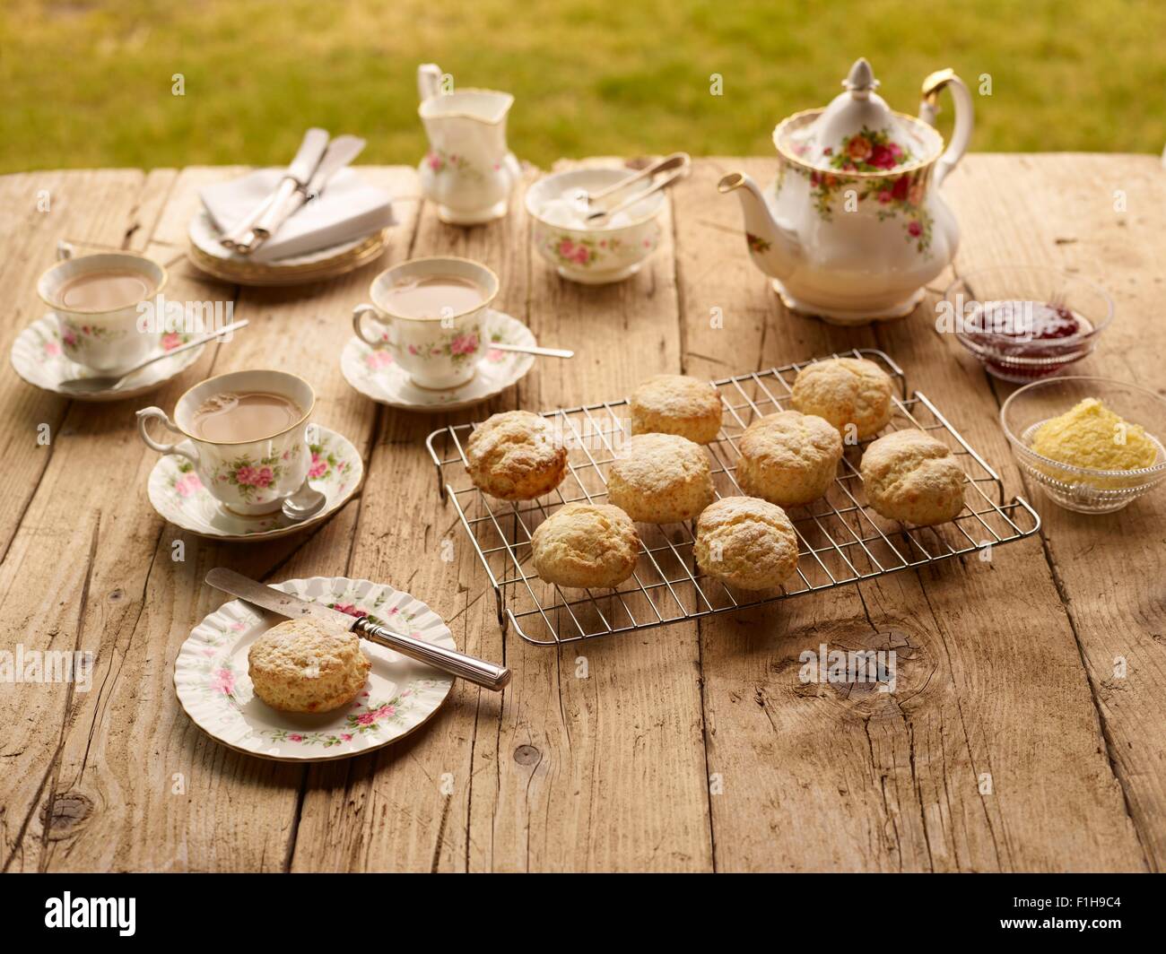 Homemade scones with jam and cream hi-res stock photography and images ...