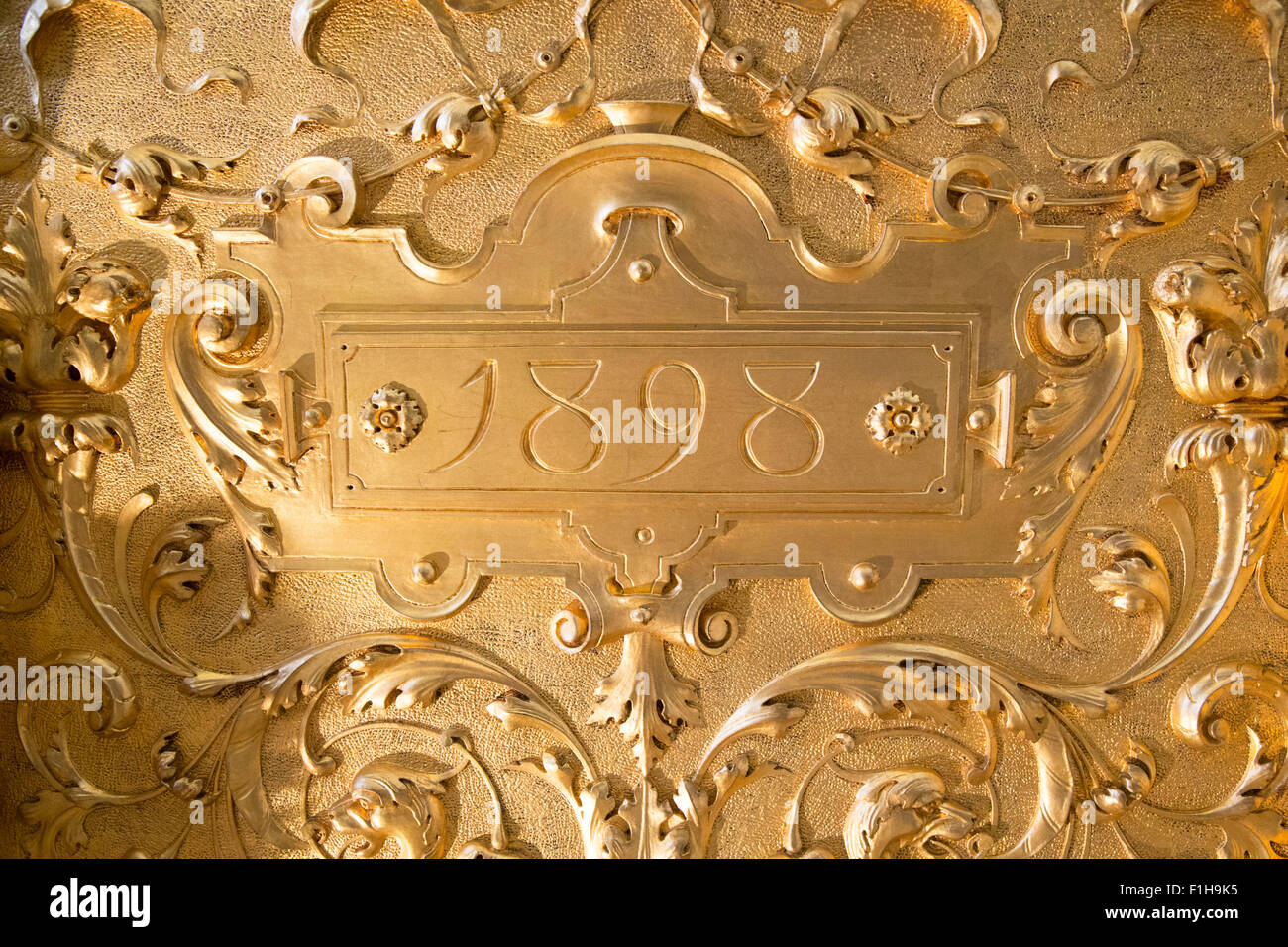 Dutch royal coach palace het hi-res stock photography and images - Alamy