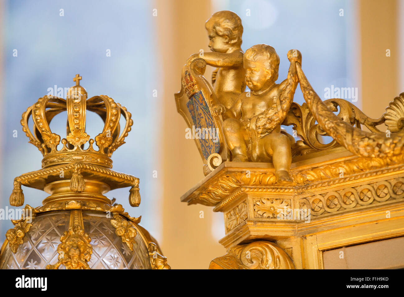 Dutch royal coach palace het hi-res stock photography and images - Alamy