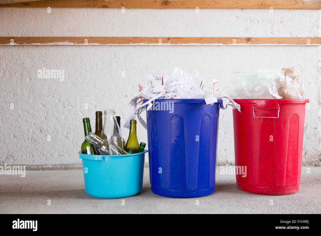 Plastic bucket buckets hi-res stock photography and images - Alamy
