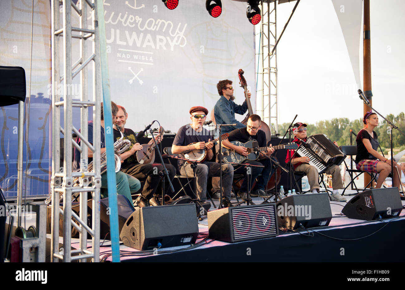 Open air gig hi-res stock photography and images - Alamy