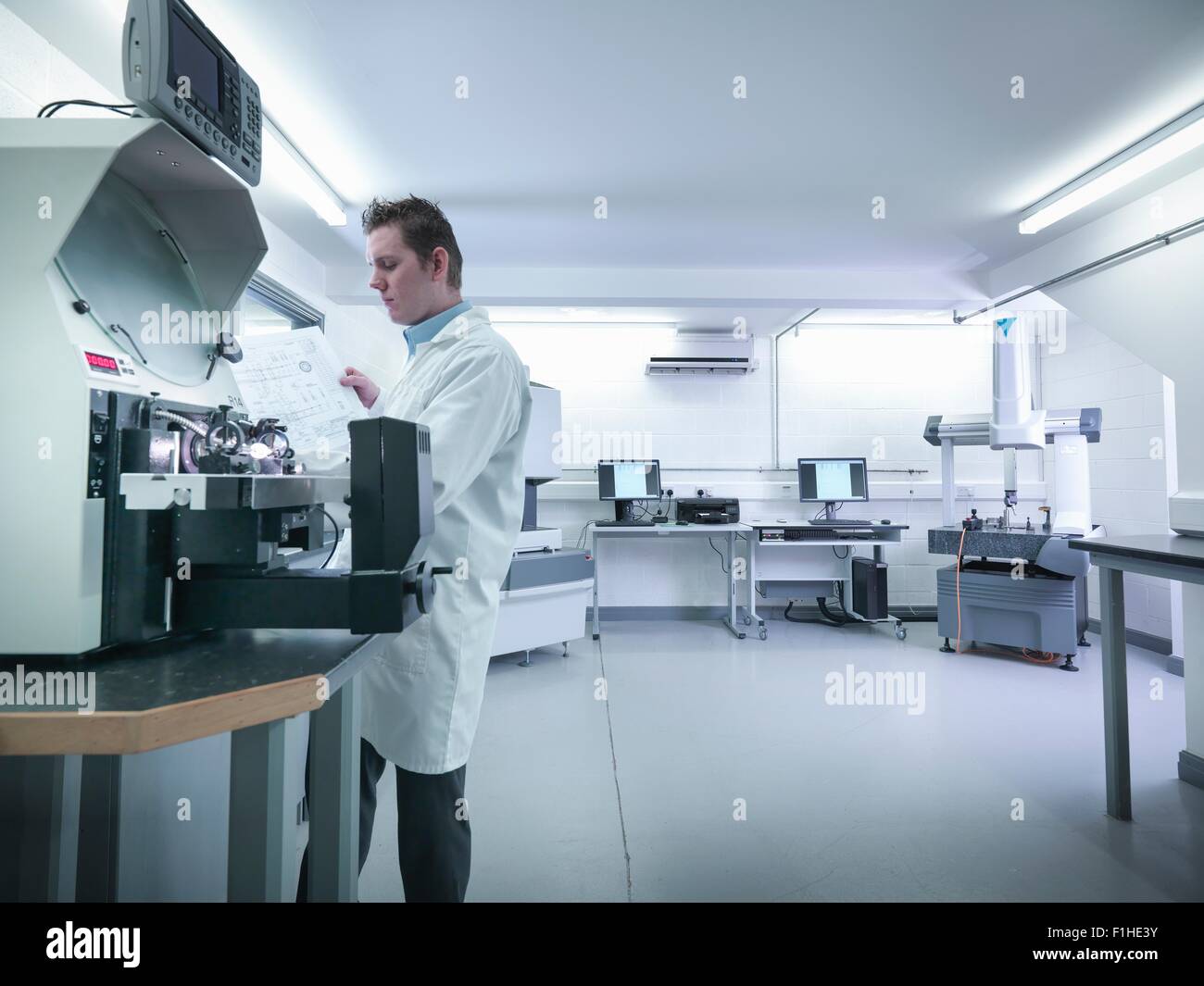 Measuring room hi-res stock photography and images - Alamy