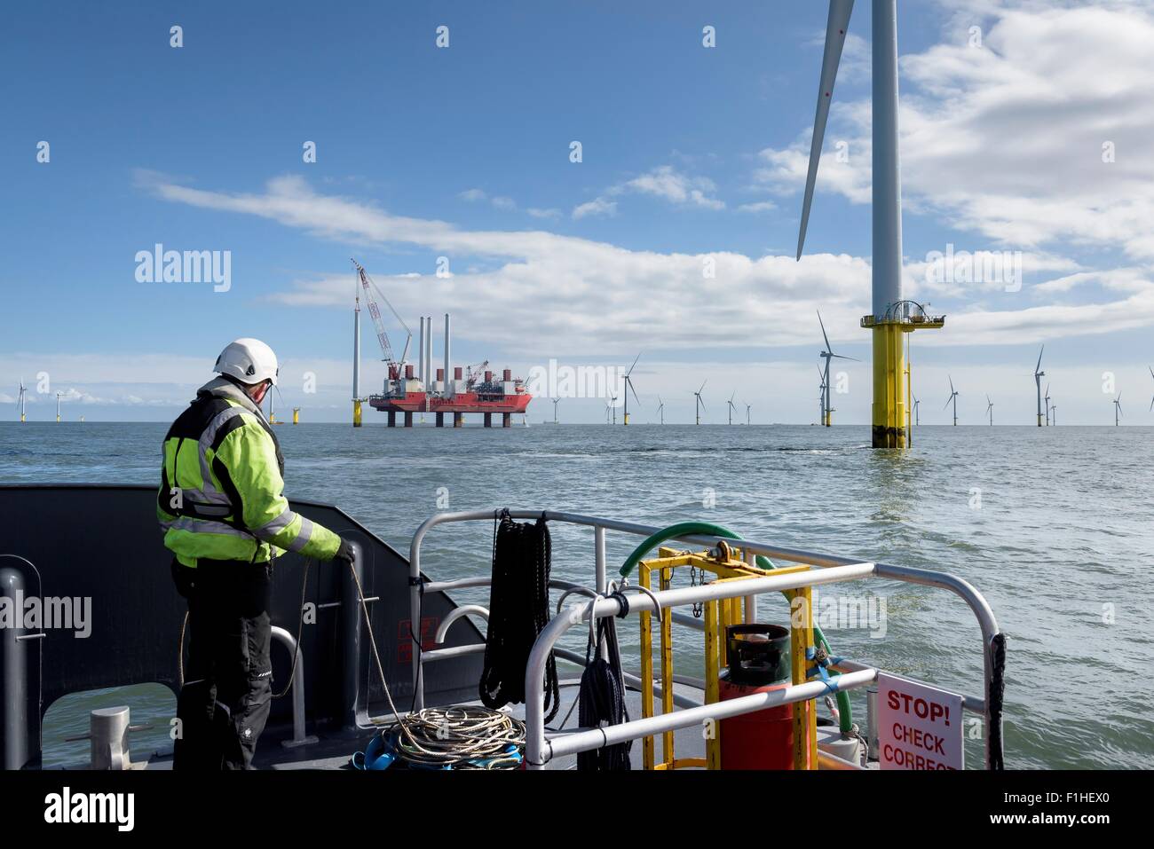 Wind Farm Construction Stock Photos & Wind Farm Construction Stock ...