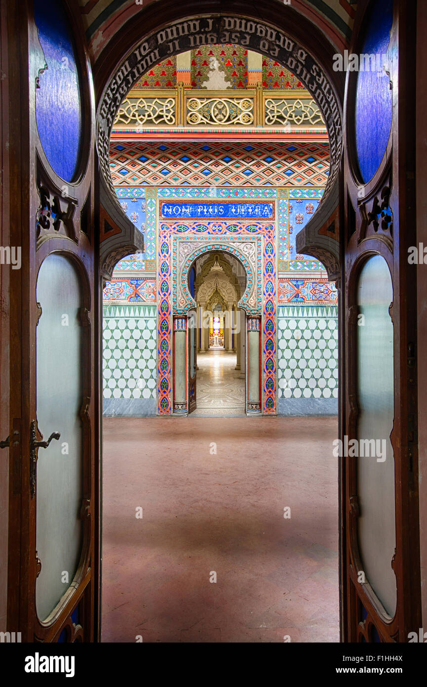 Moorish design hi-res stock photography and images - Alamy