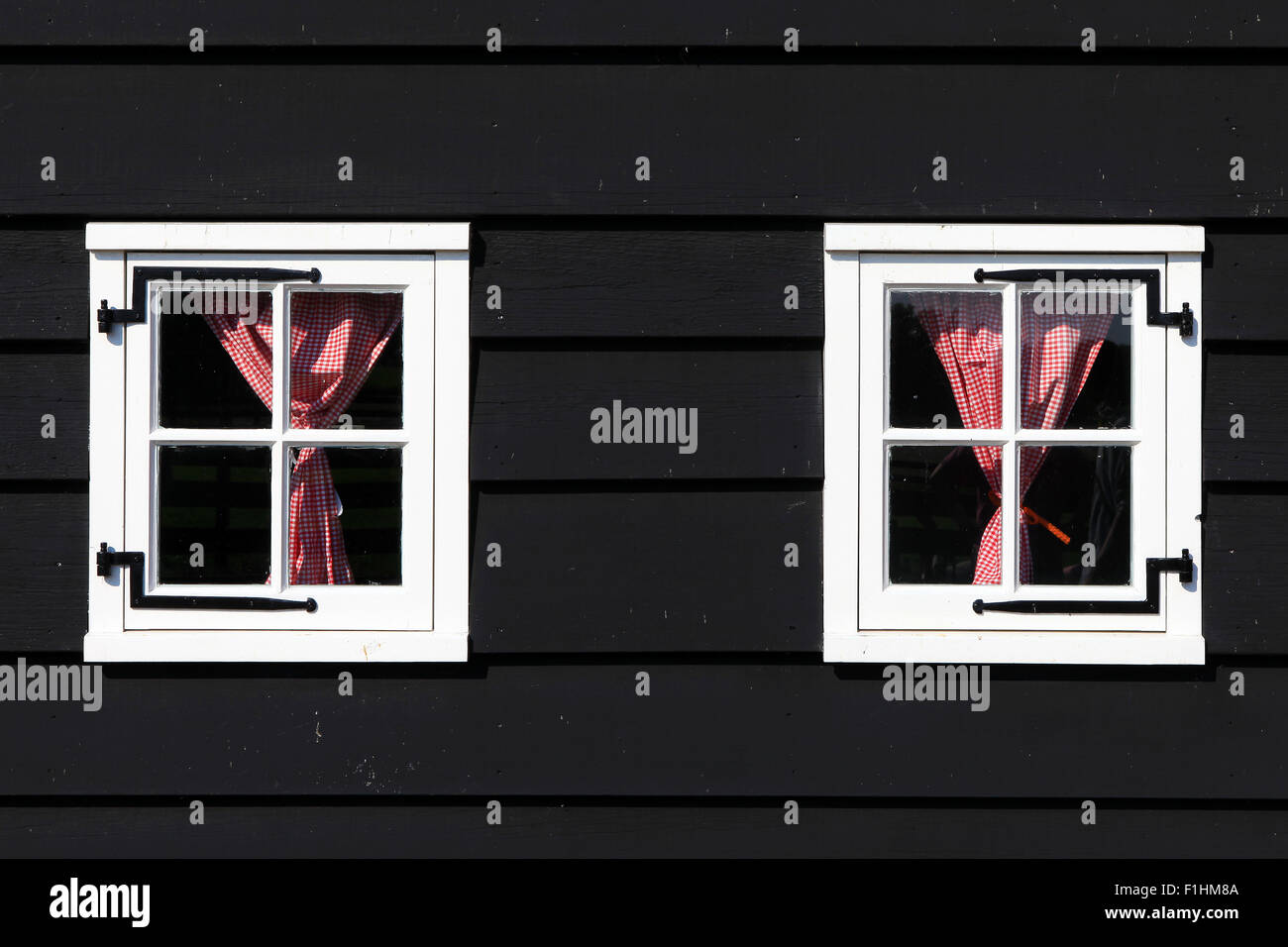 Windows white two floor hi-res stock photography and images - Alamy