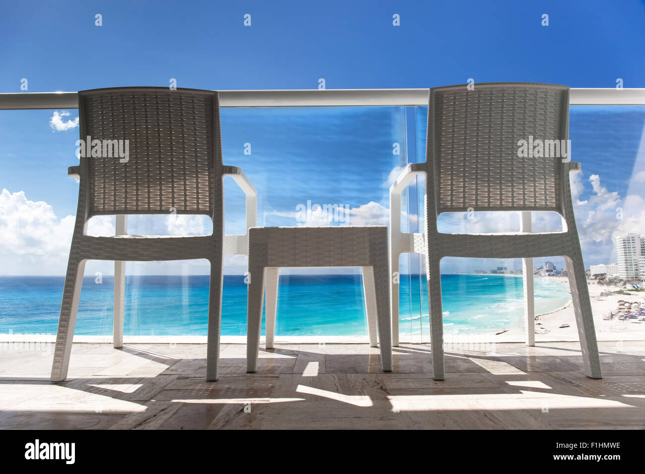 Balcony railing table hi-res stock photography and images - Alamy