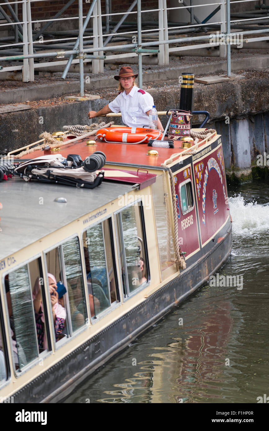 The waterbus at camden lock hi-res stock photography and images - Alamy