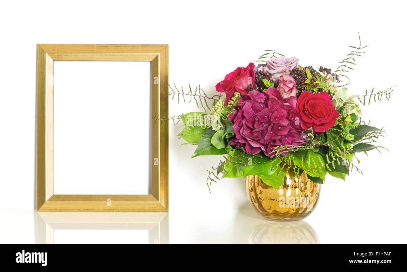 Golden sample frame hi-res stock photography and images - Alamy