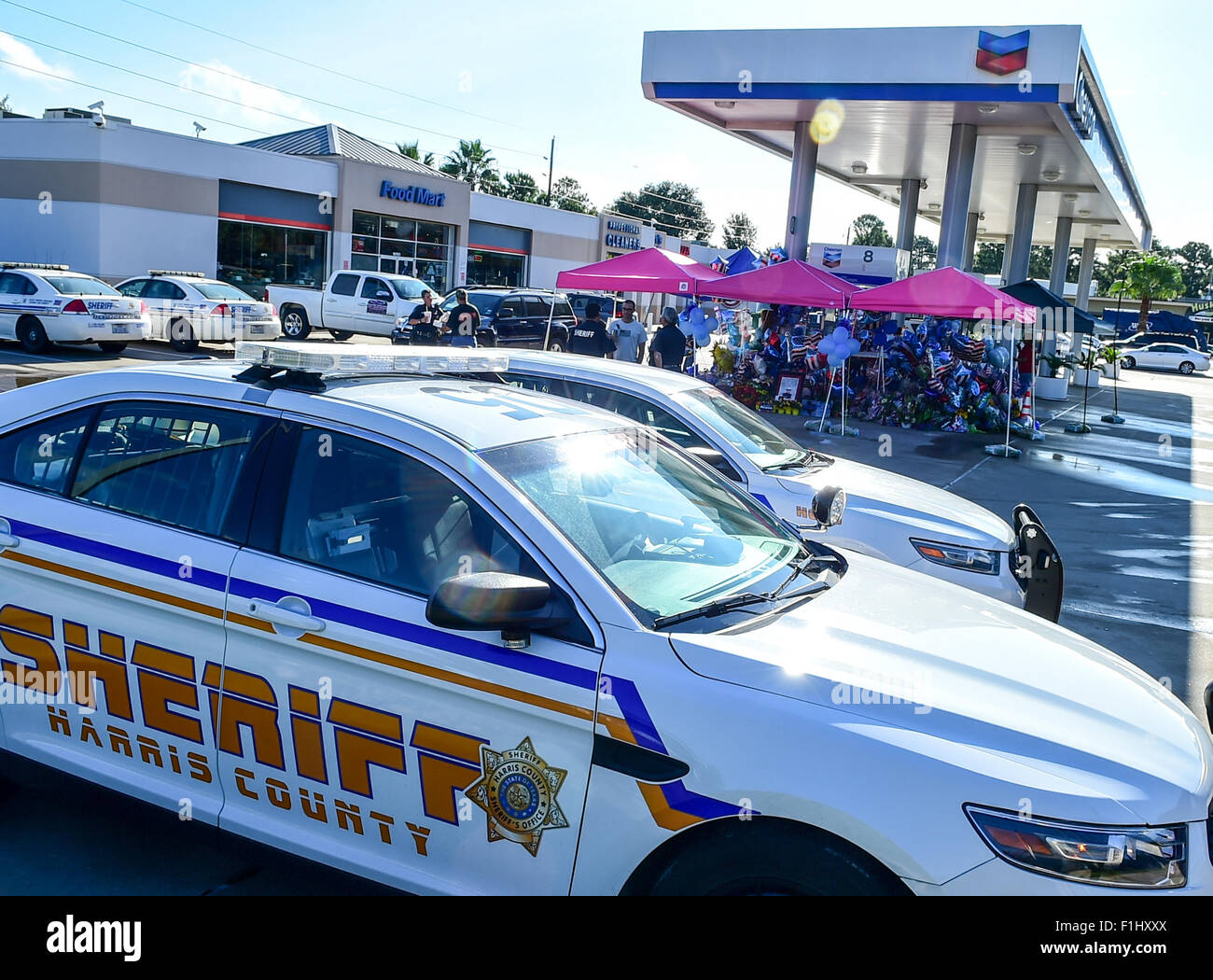 Corner of station rd hi-res stock photography and images - Alamy
