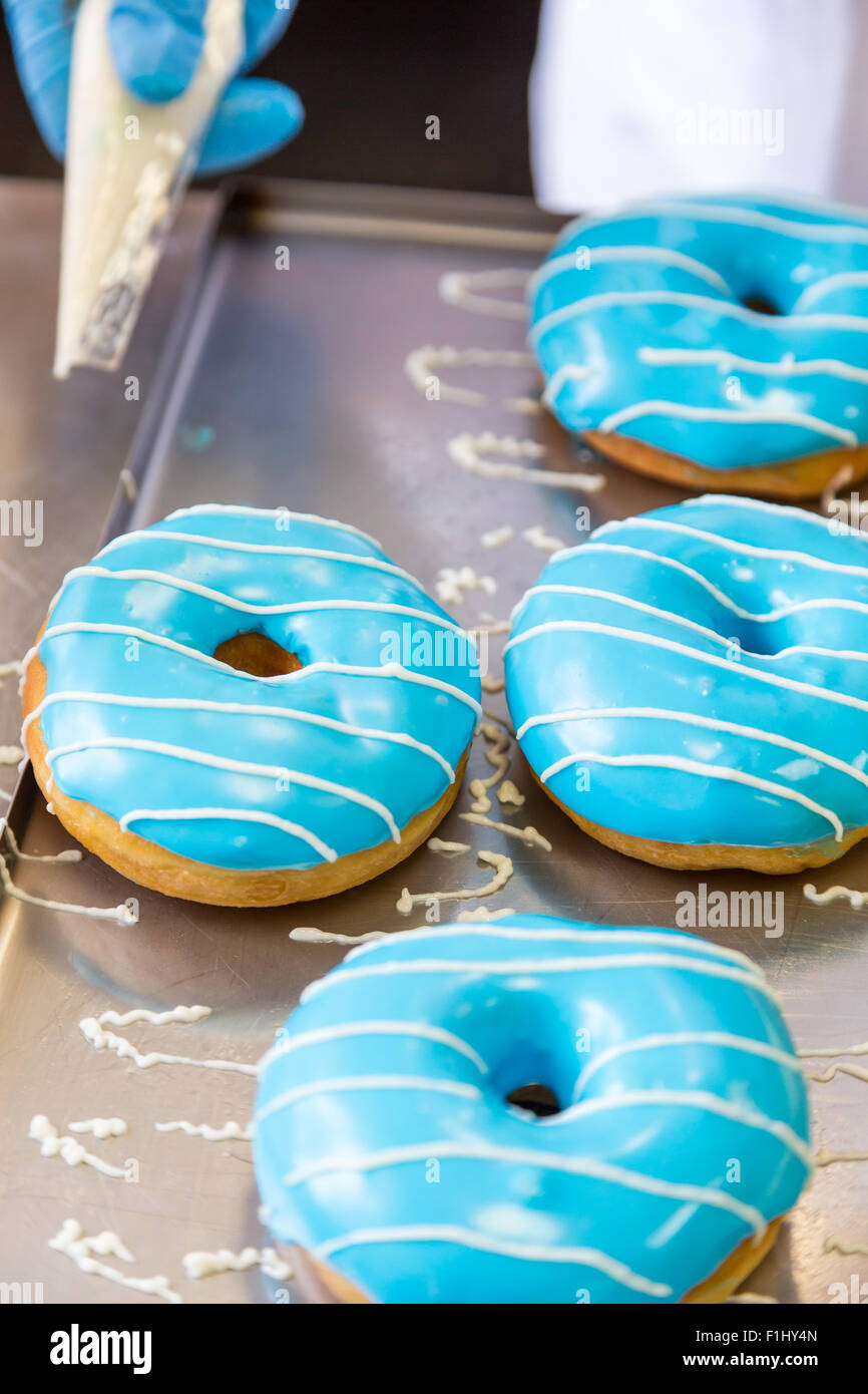 Glazed doughnuts hi-res stock photography and images - Alamy