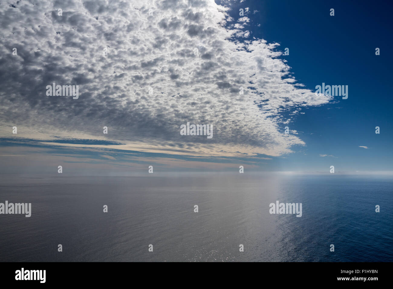 Minimal cloud hi-res stock photography and images - Alamy