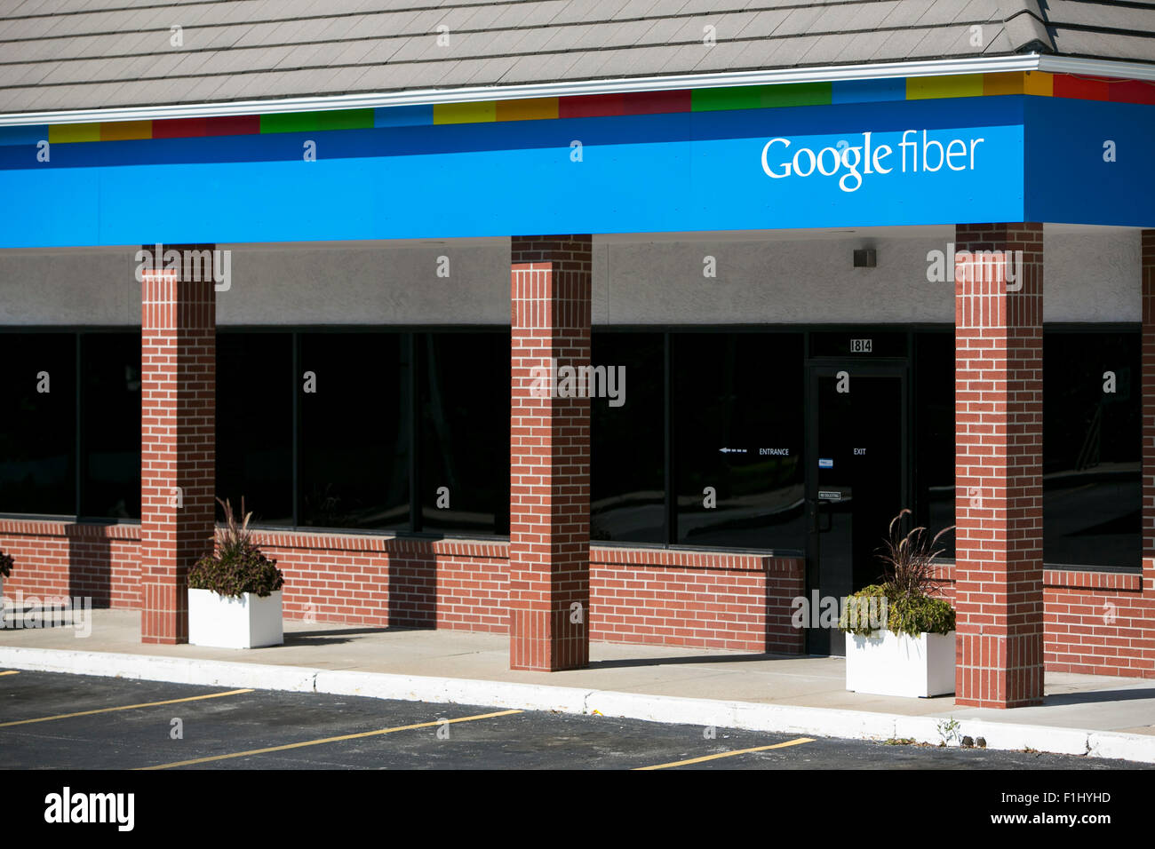 Sales office office building hi-res stock photography and images - Alamy