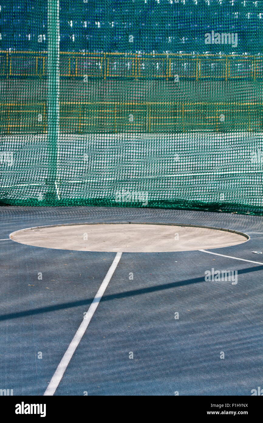 Throwing athletics contest hi-res stock photography and images - Alamy