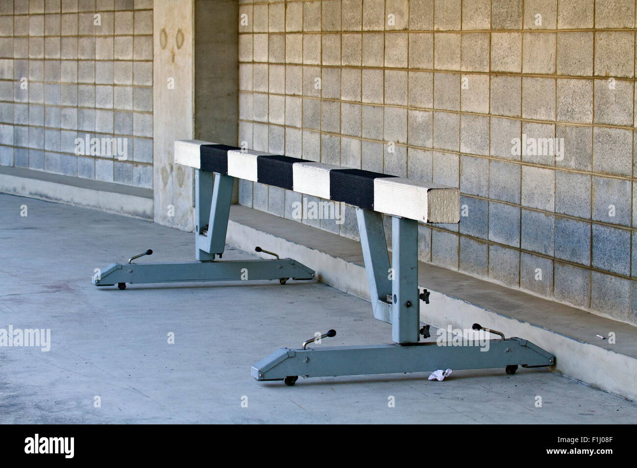 Hurdle barrier hi-res stock photography and images - Alamy