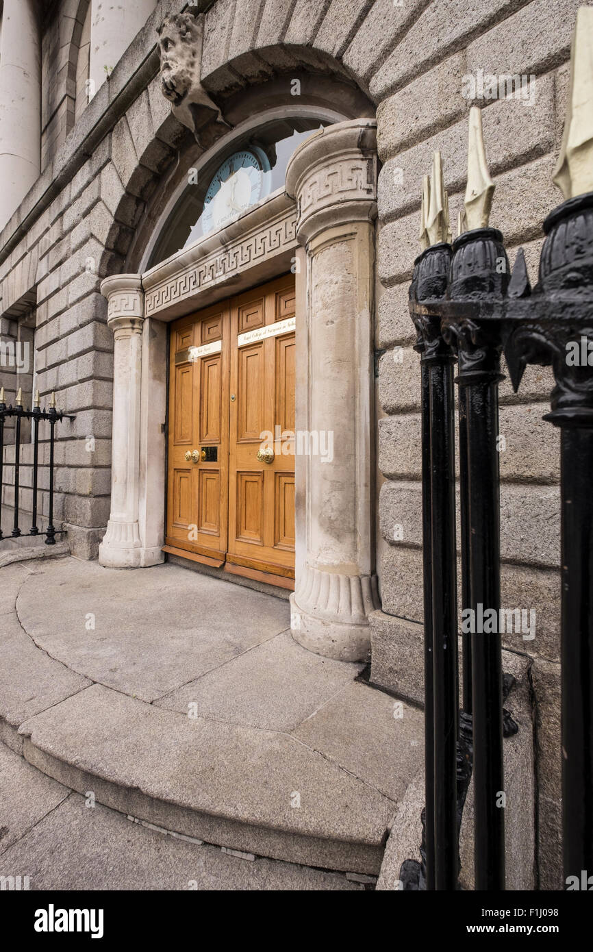 Royal college surgeons ireland hi-res stock photography and images - Alamy