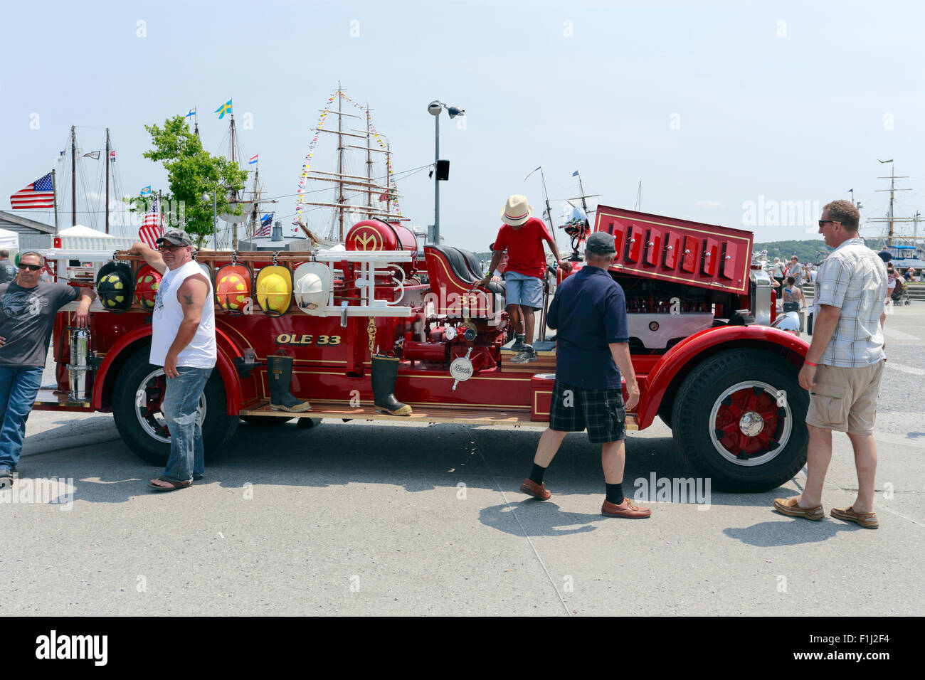 Classic fire truck hi-res stock photography and images - Alamy