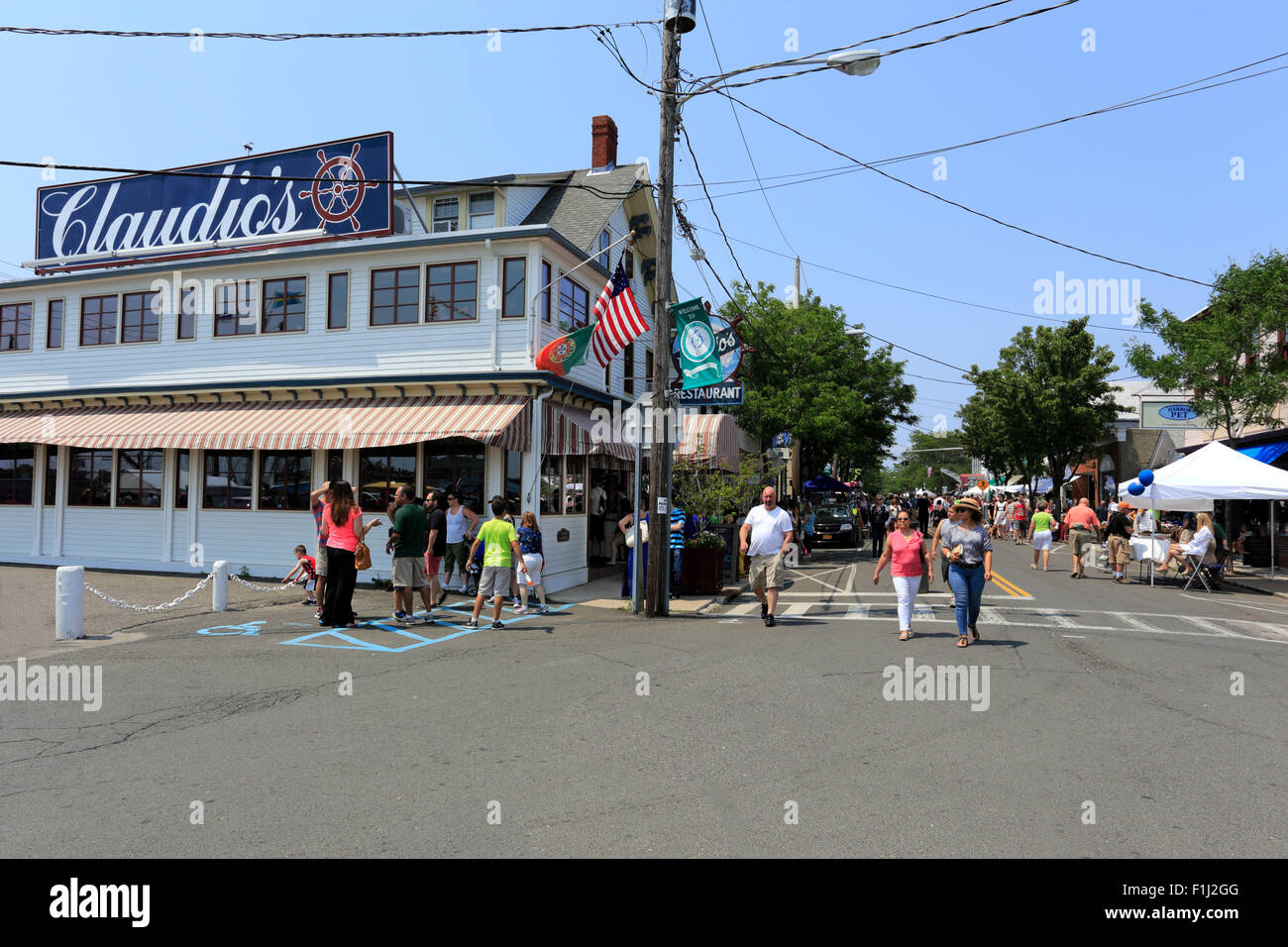 Claudios restaurant greenport hi-res stock photography and images - Alamy