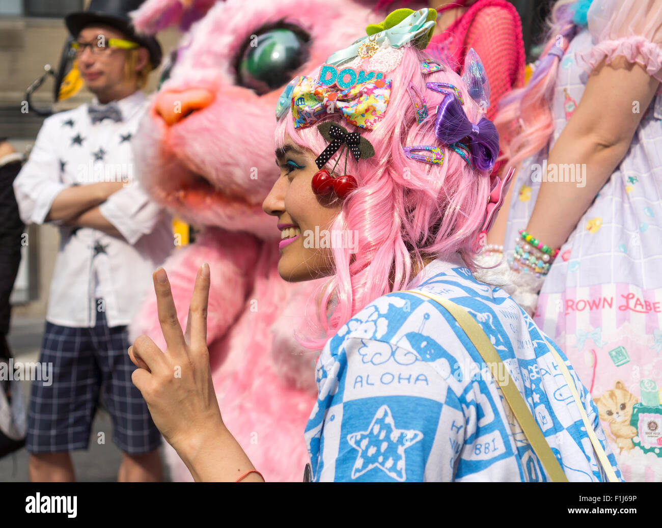 Cosplay aficionados arrive at "Time after Time Capsule" by the artist ...