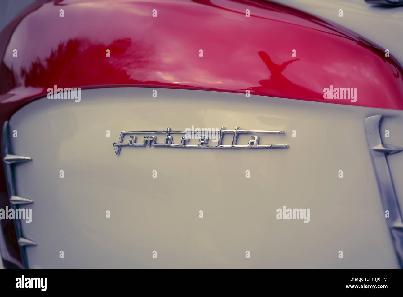 Lambretta logo hi-res stock photography and images - Alamy