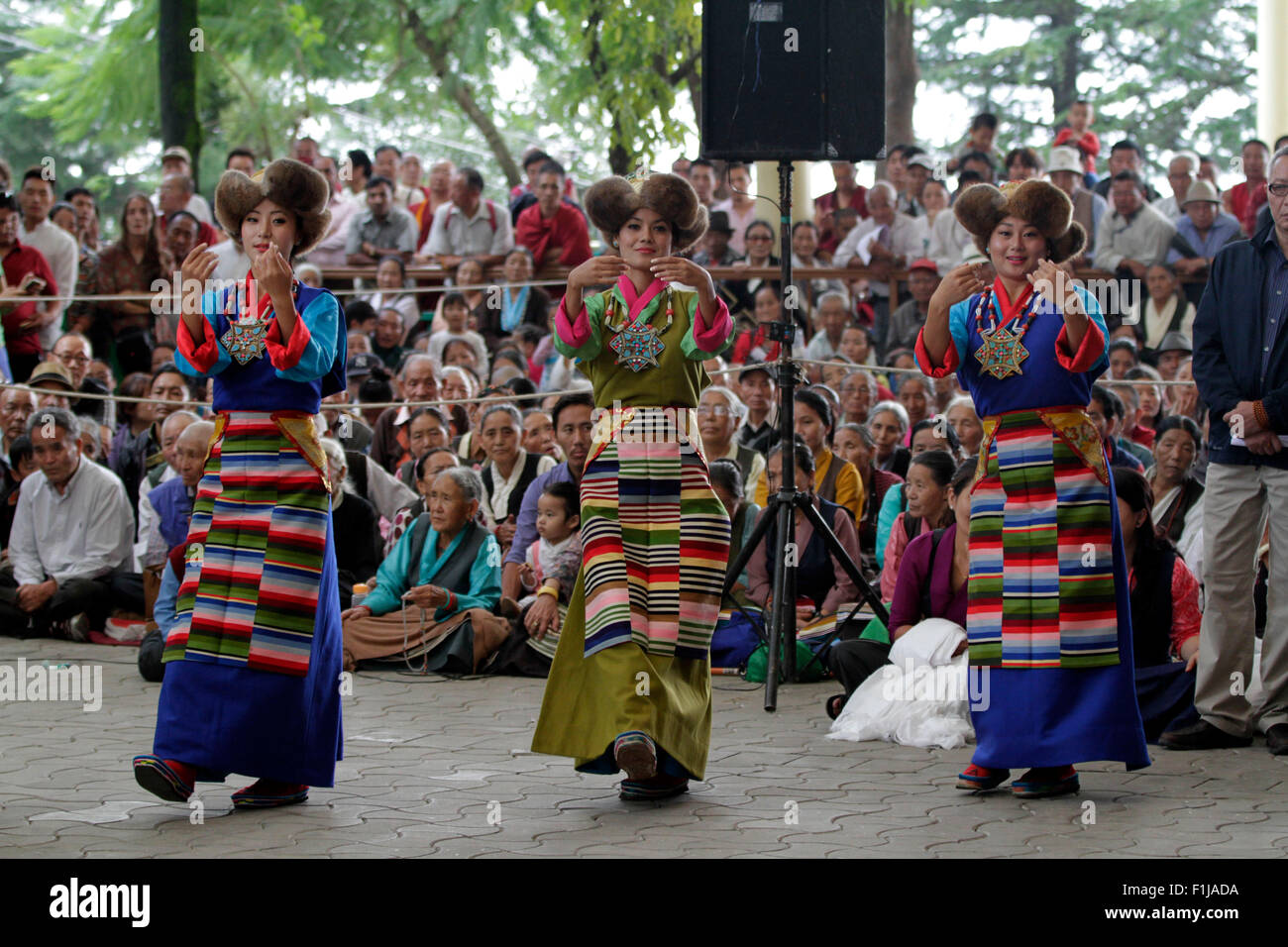 Temple cultural program hi-res stock photography and images - Alamy