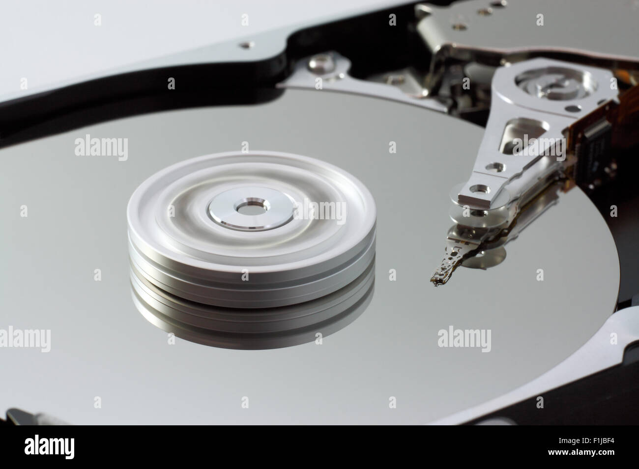 Spinning cylinder hi-res stock photography and images - Alamy