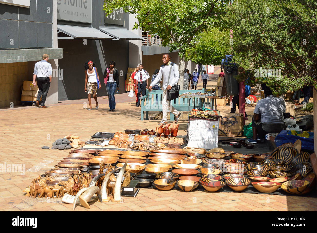Craft stalls, Post Street Mall, Independence Avenue, Windhoek (Windhuk ...