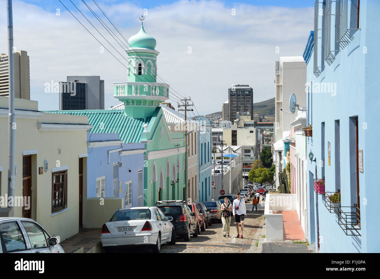 Colourful houses and mosque of Cape Malay Bo-Kaap, Longmarket Street ...