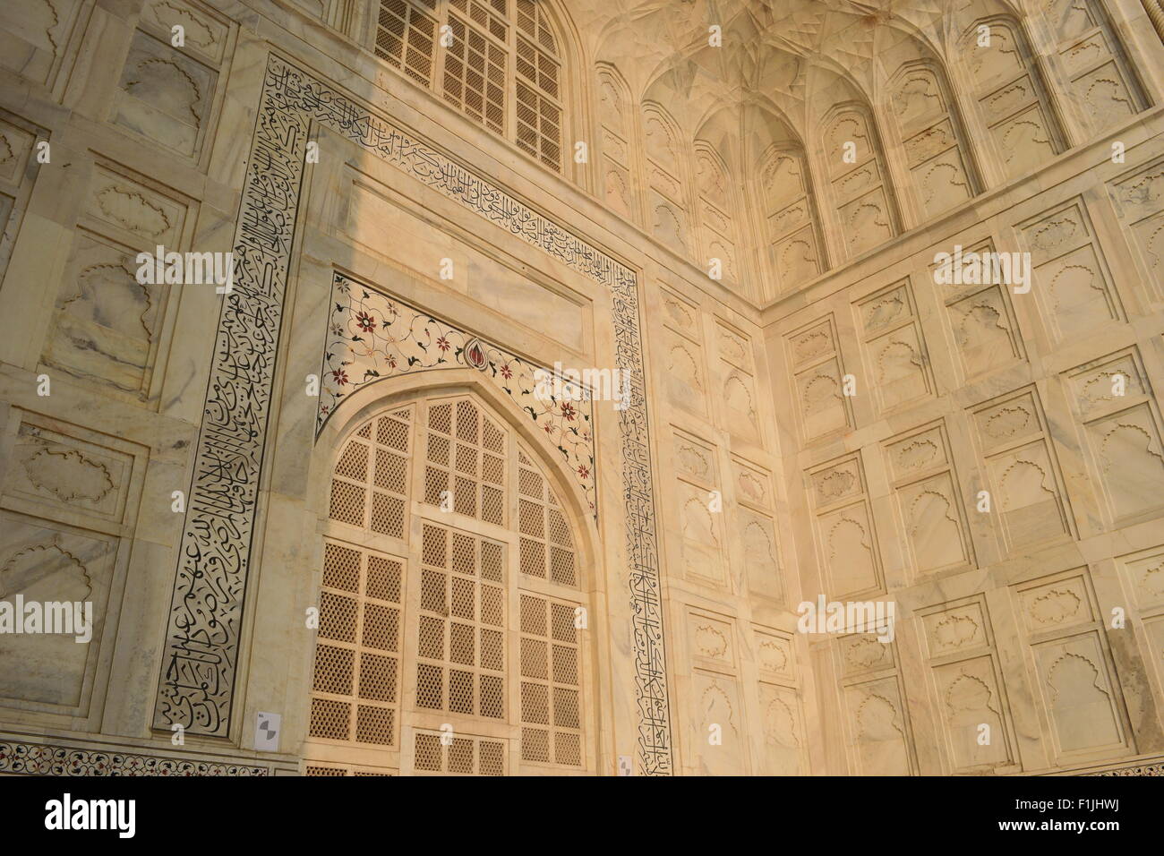 Beautiful Marble Arch Shape Window in Taj Mahal the World wonder Taj ...