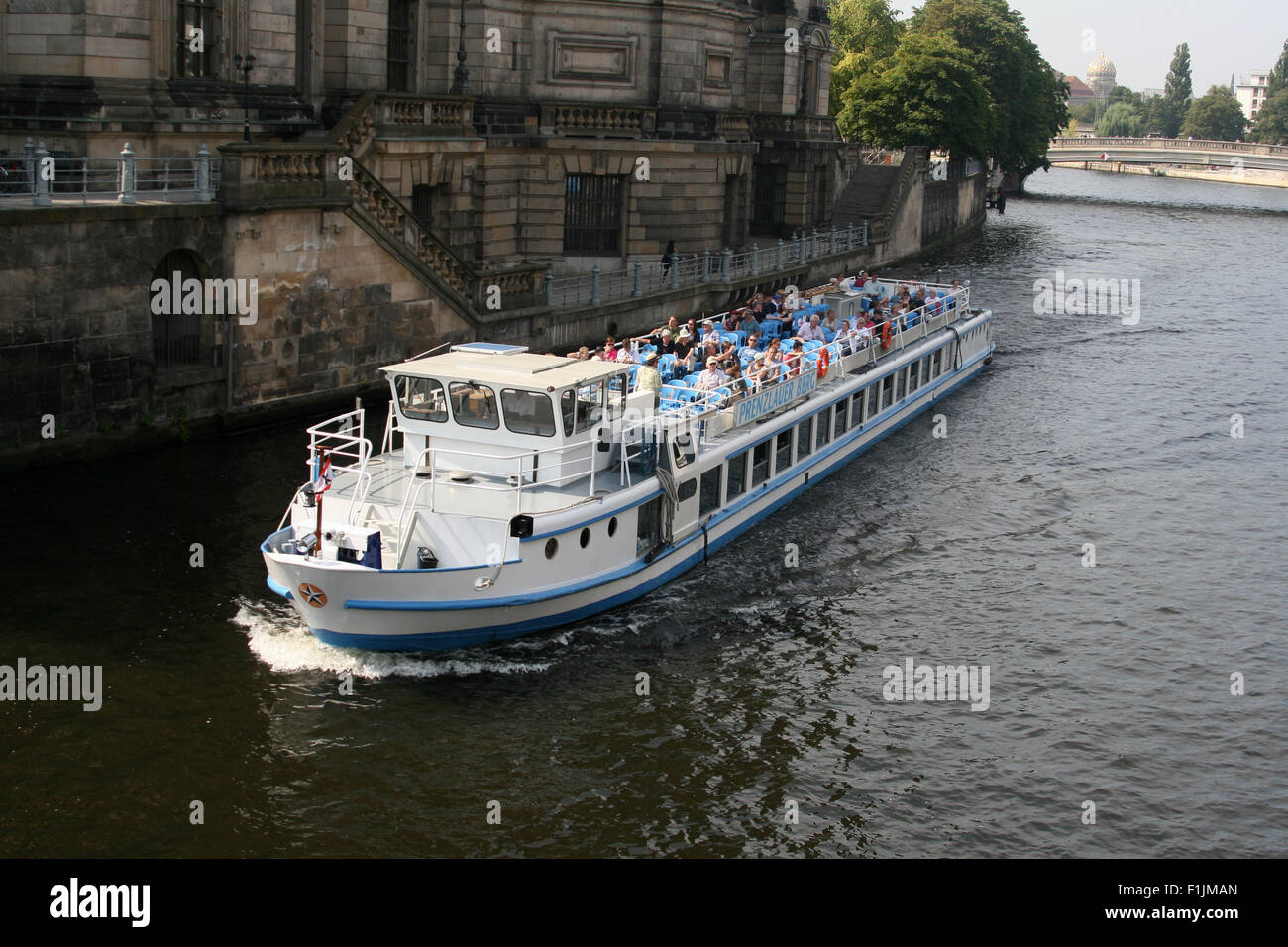 RIVER SPREE SIGHTSEEING RIVER BOAT Stock Photo - Alamy