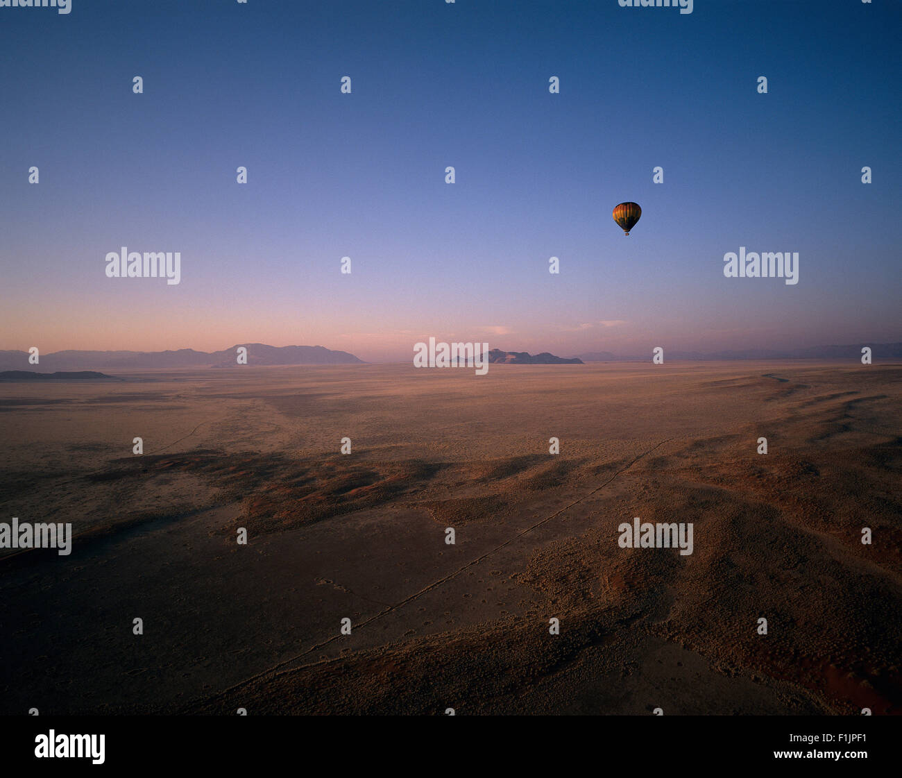 Flight over park hi-res stock photography and images - Alamy